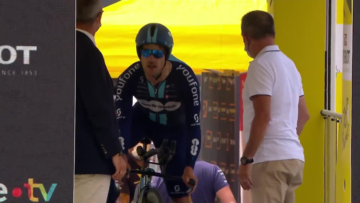 Tour de France femmes : Eva van Agt emmenée à l’hôpital mais consciente ...