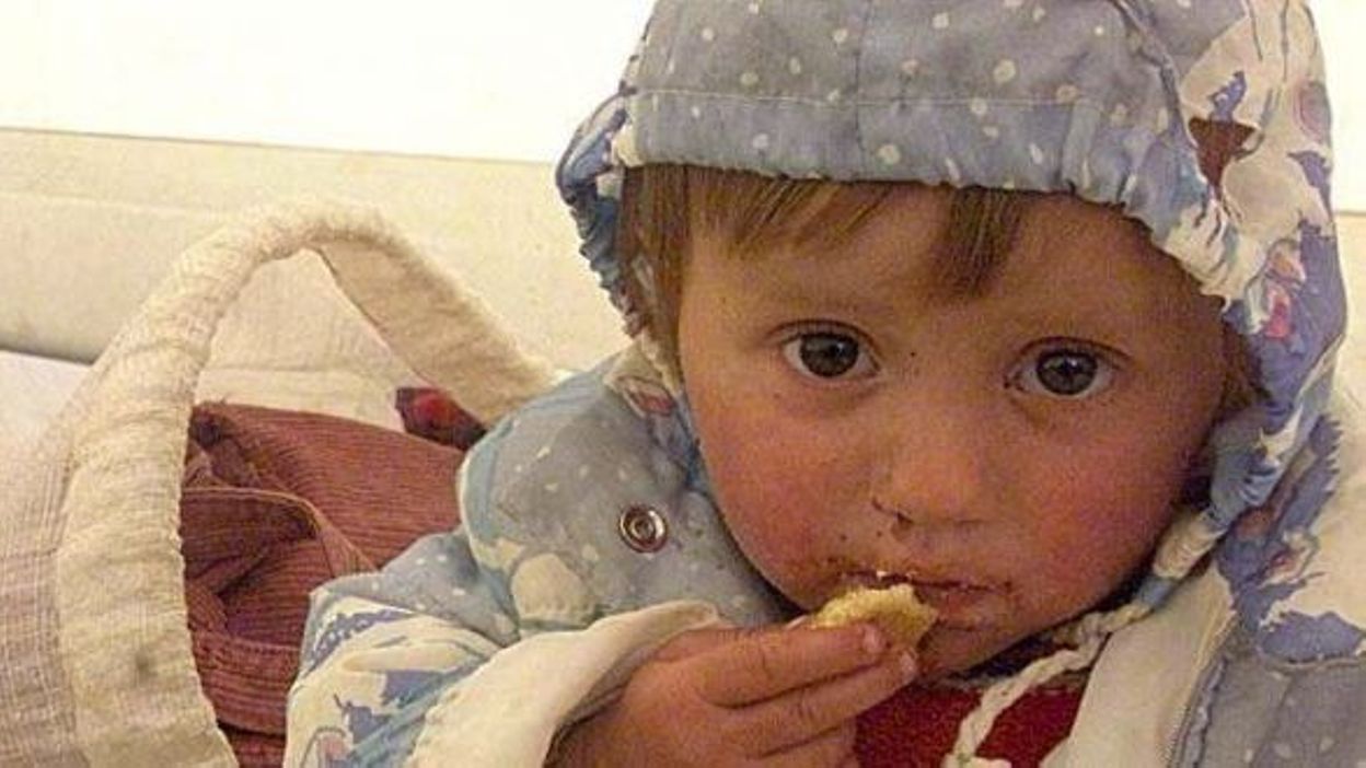 Si bébé mangeait avec les doigts, il pourrait éviter le surpoids - RTBF ...