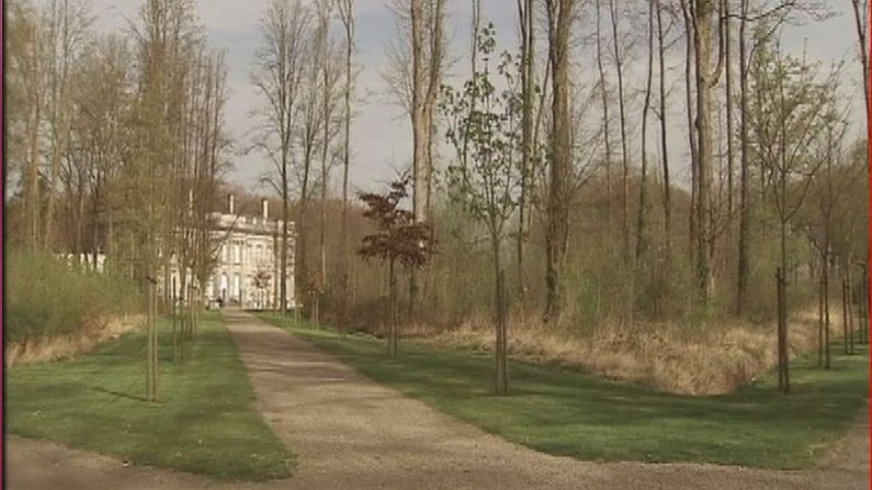 Visite au château de Seneffe - RTBF Actus