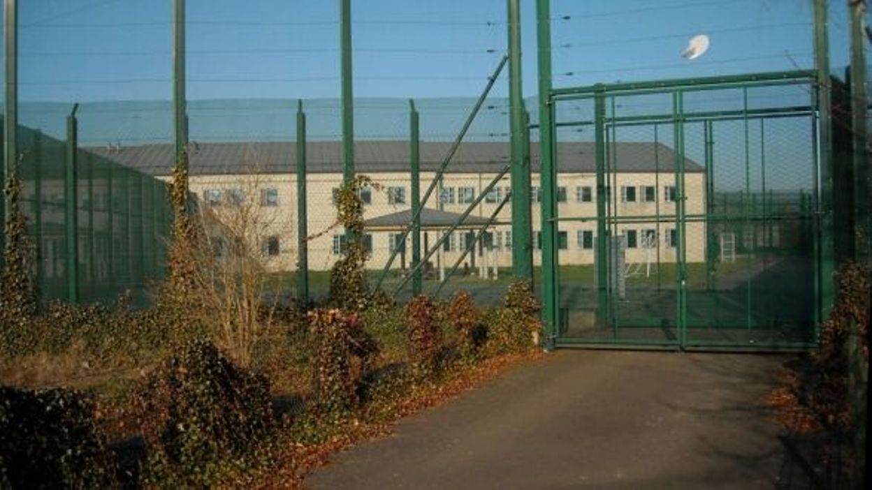 Le centre fermé de Vottem 'fête' ses dix ans - RTBF Actus