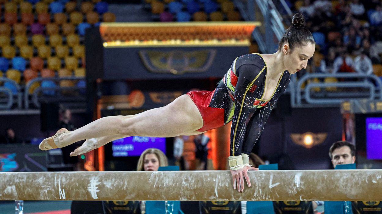 Gymnastique : Nina Derwael et Erika Pinxten en finale à la poutre à ...