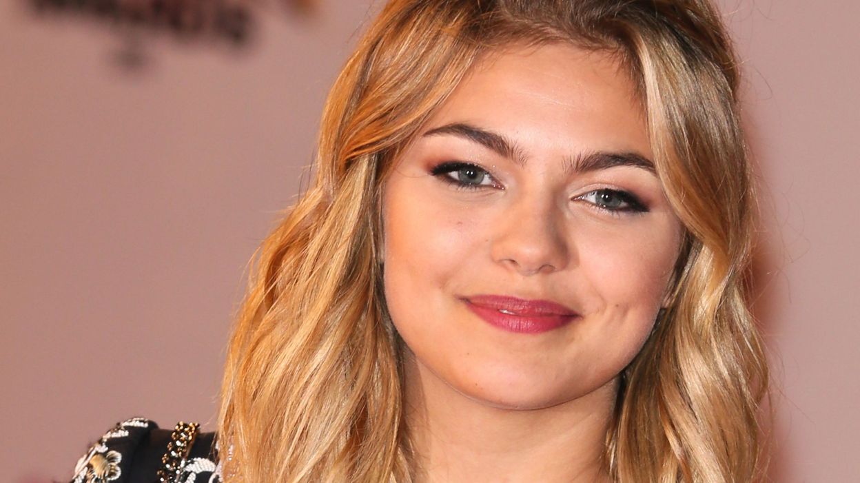 Louane, de retour avec le titre 'Secret', se confie sur sa santé ...