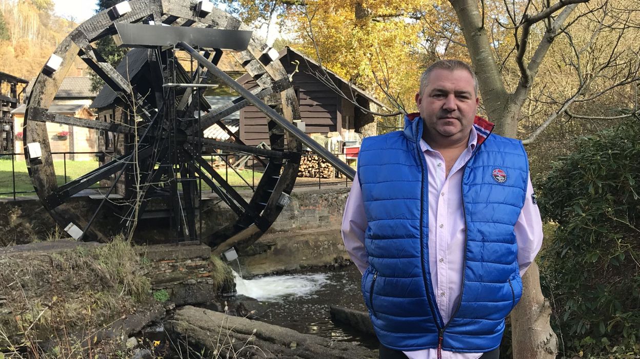 Ils font revivre d'anciennes roues à aubes pour produire leur propre ...
