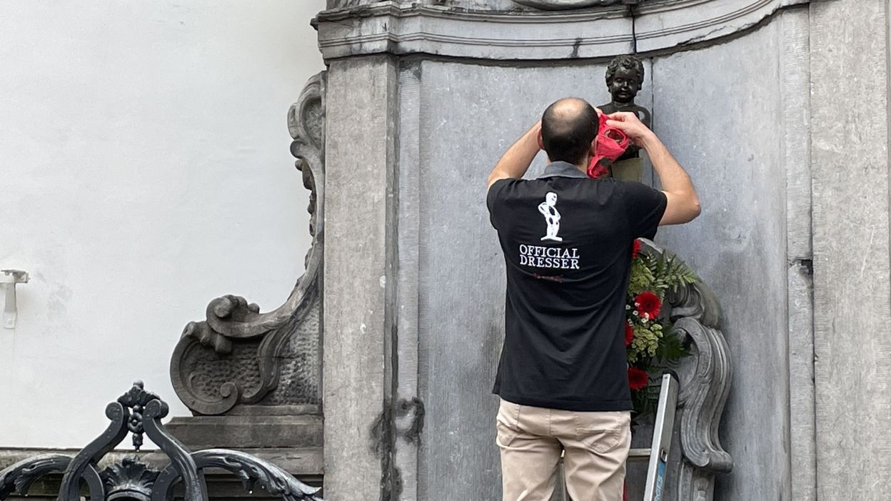 Manneken-Pis mis à nu : qui habille le ketje de Bruxelles ? - RTBF Actus