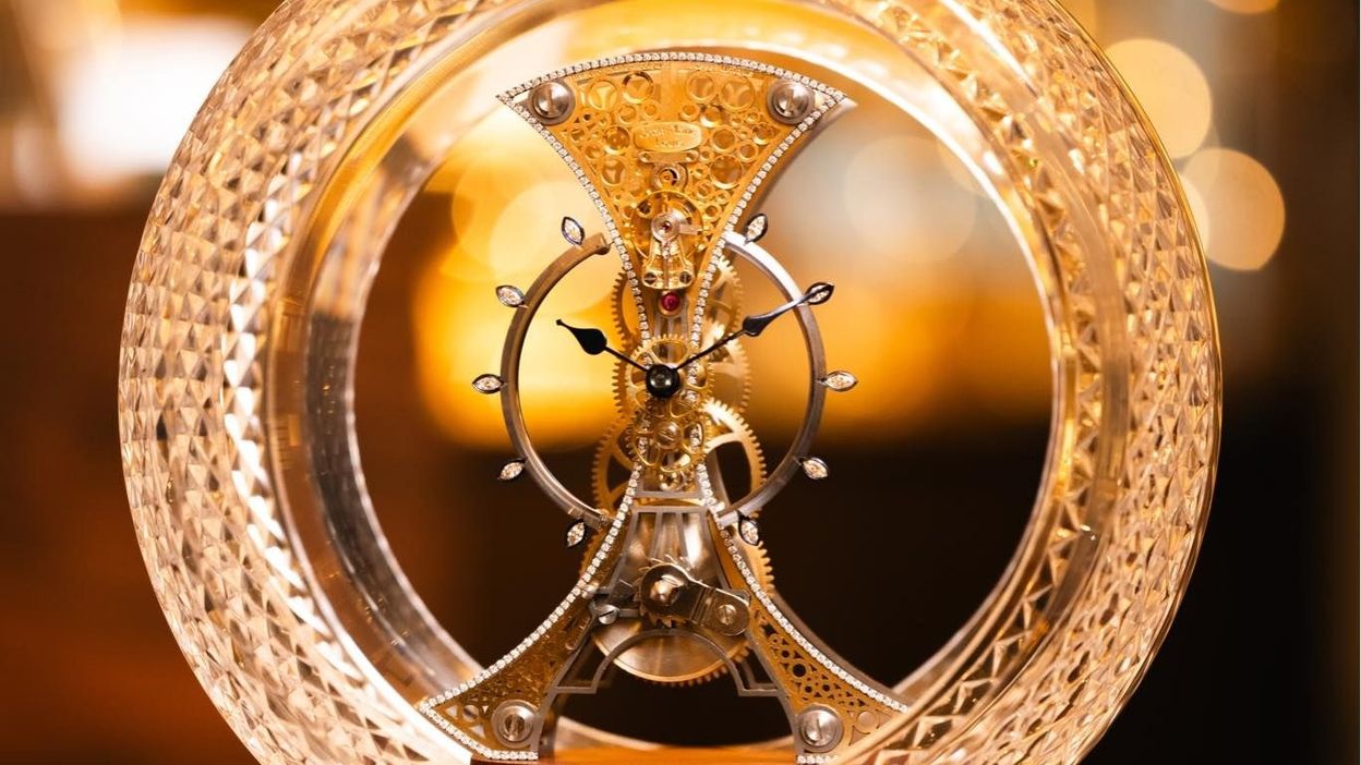 Physique : l’armée britannique développe une horloge atomique quantique ...