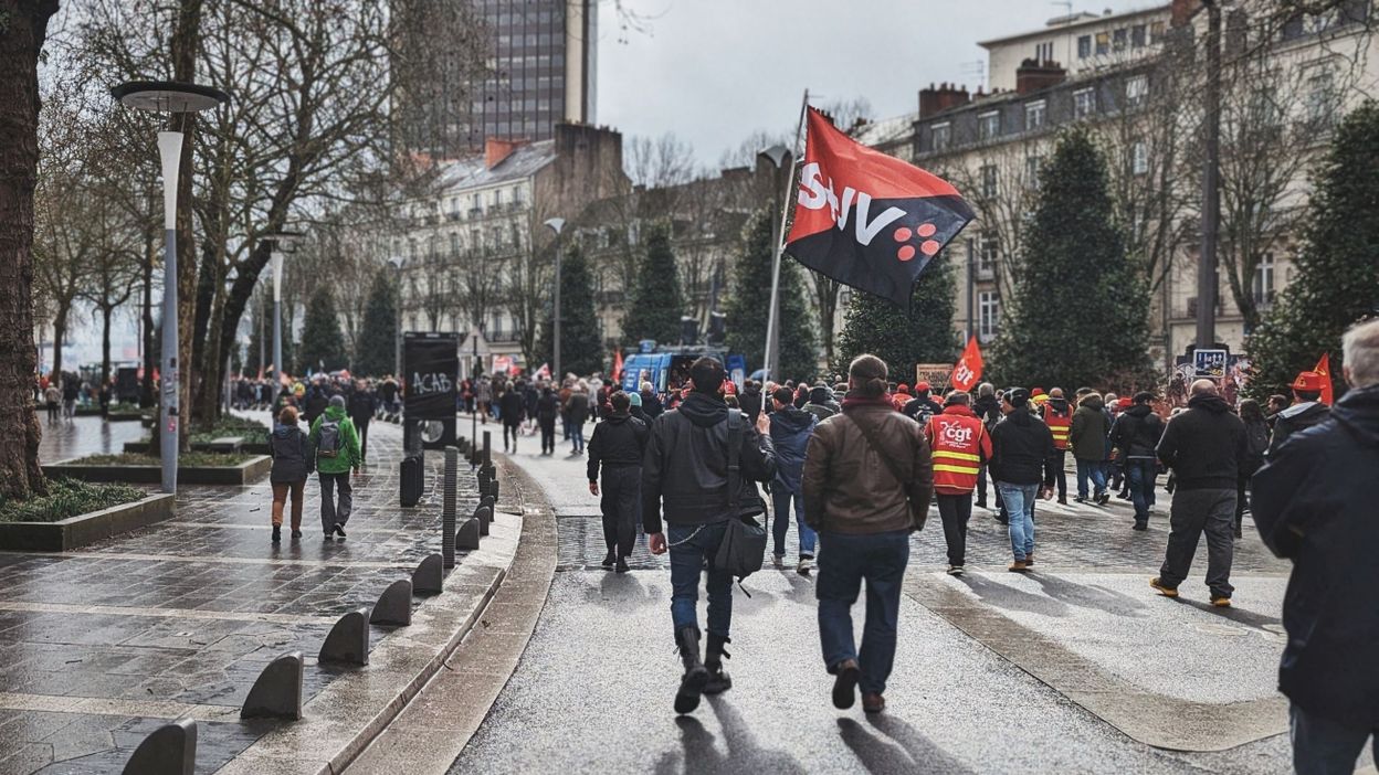 Crise dans le jeu vidéo : première vague de licenciements de 2025 chez Ubisoft - RTBF Actus