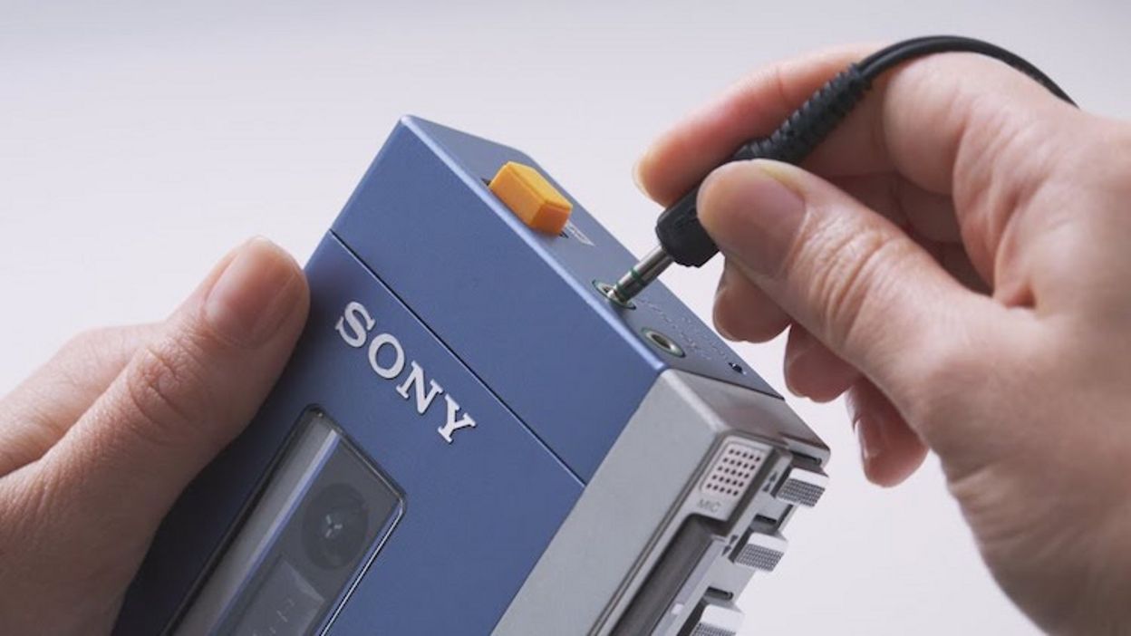 Re-Cycle : L'emblématique walkman - RTBF Actus