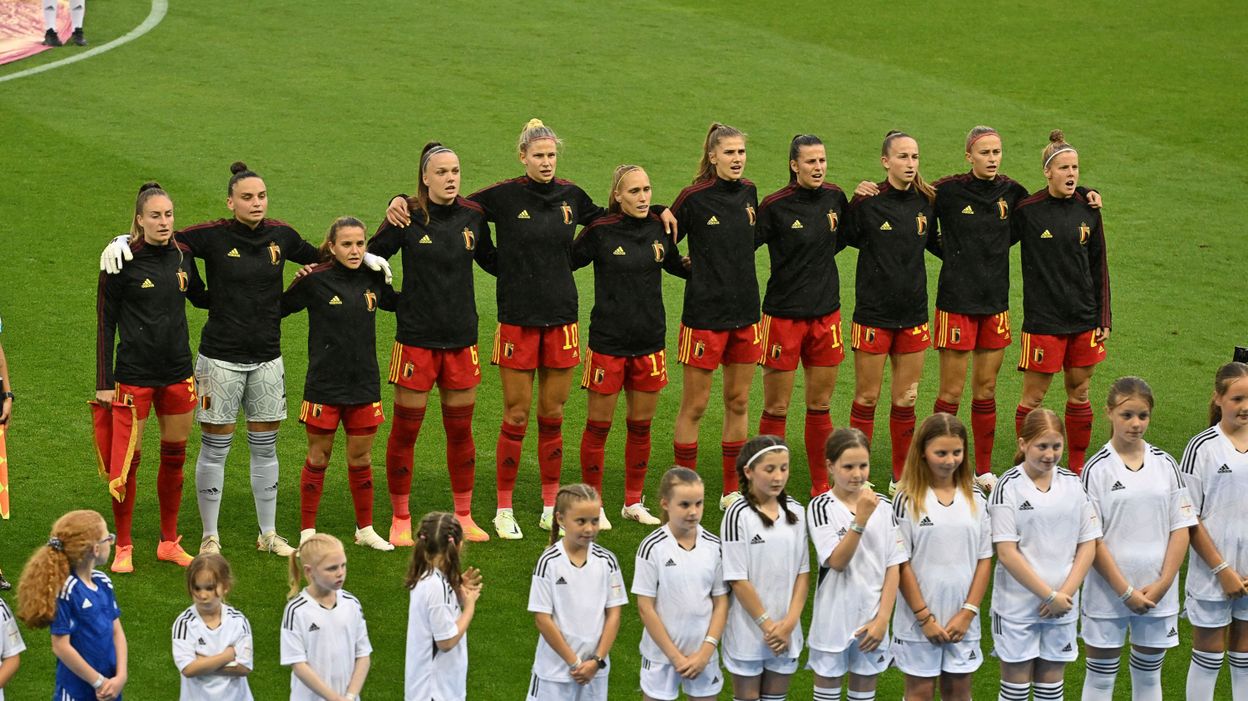 Tessa Wullaert, capitaine des Red Flames, inscrit un magnifique corner ...