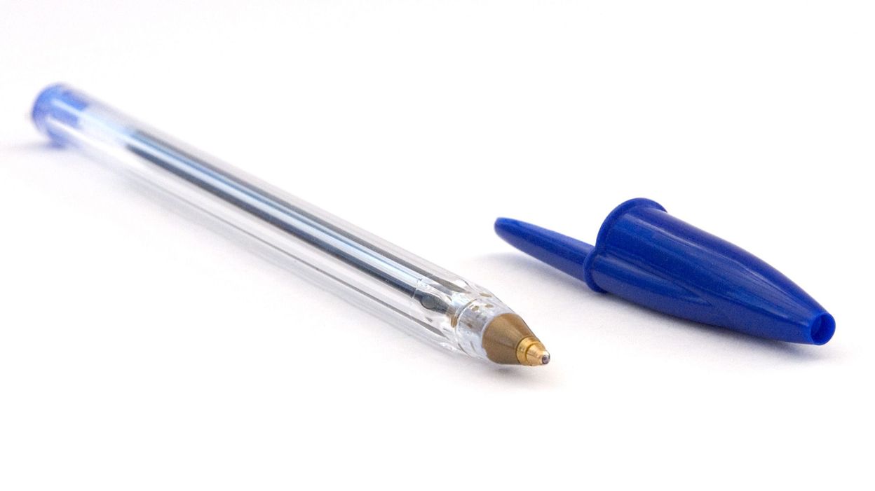 INVENTION - LE STYLO A BILLE - RTBF Actus