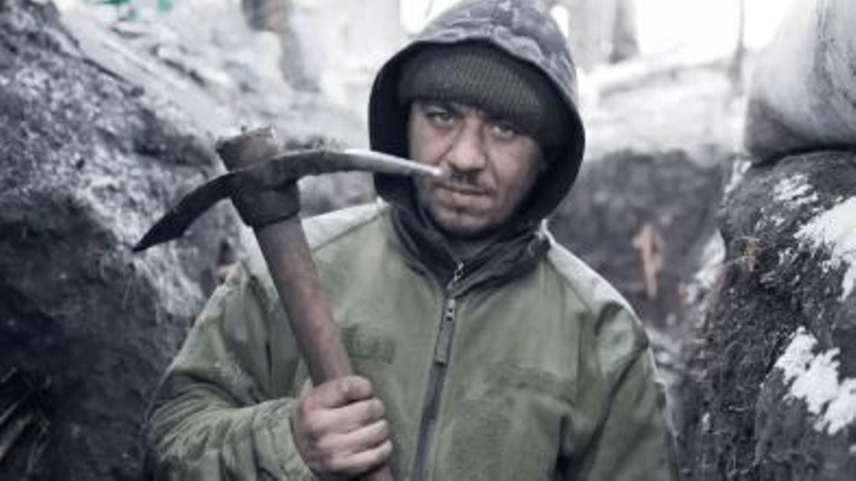Guerre en Ukraine : immersion dans les tranchées ukrainiennes, entre ...