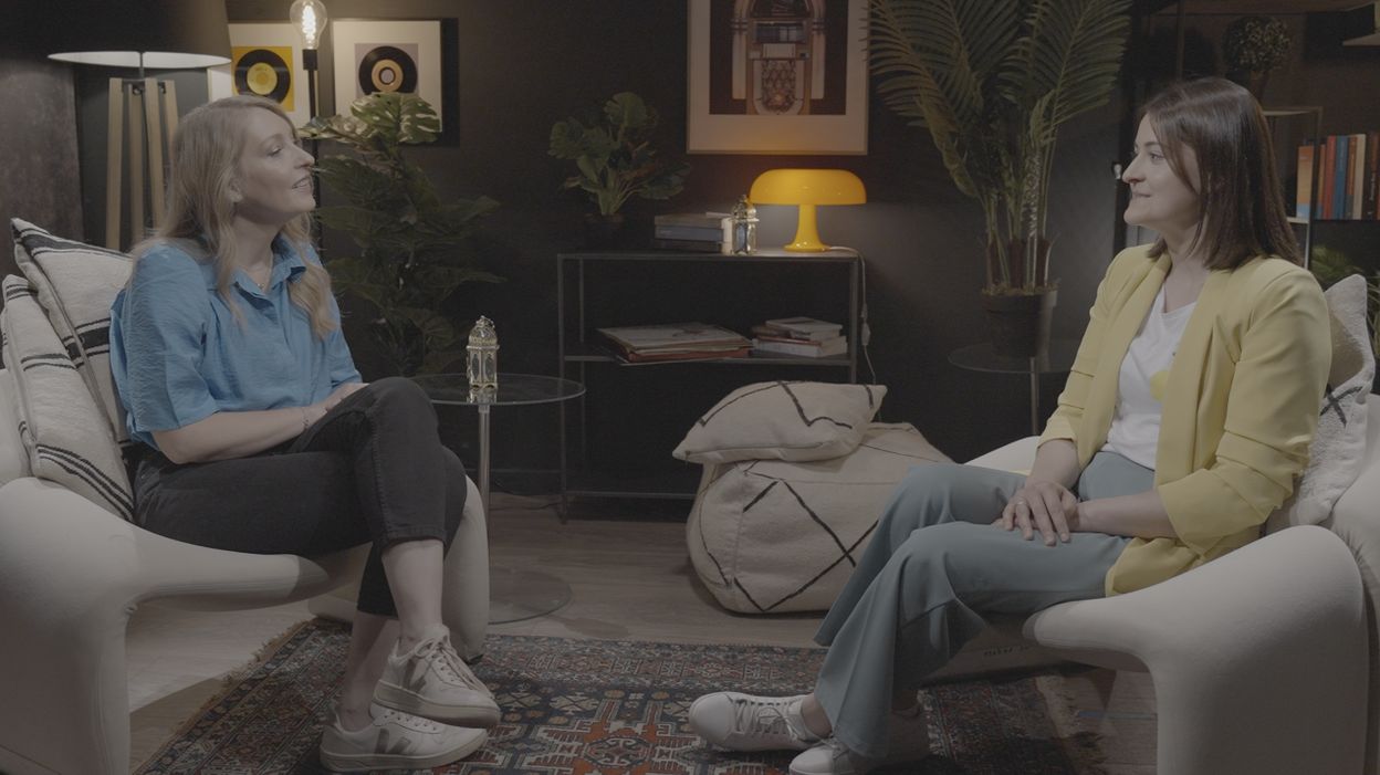 Les critiques de Cathy Immelen : 'Strip Tease Intégral', la série culte ...