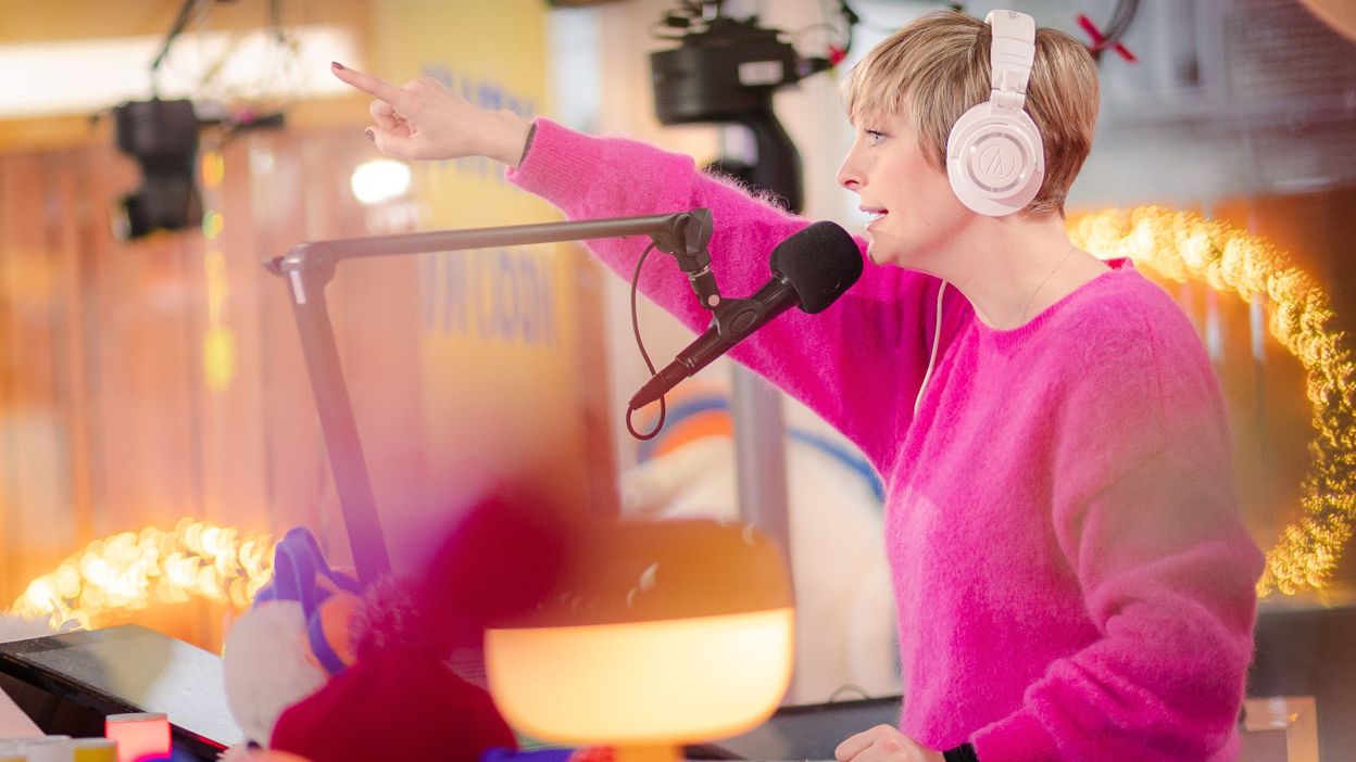 Gaëtan Roussel sort son nouveau single 'Crois-moi' avec Adeline Lovo ...