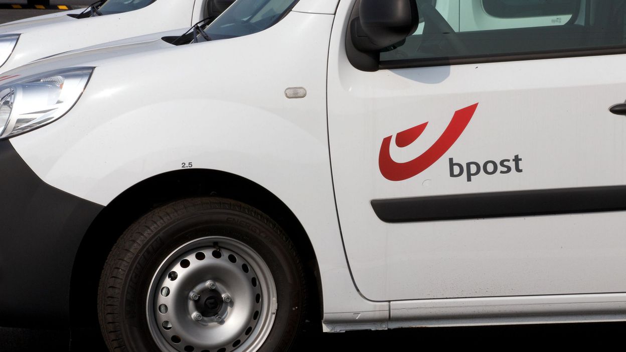 BNP Paribas Fortis devient actionnaire à 100% de Bpost Banque - RTBF Actus