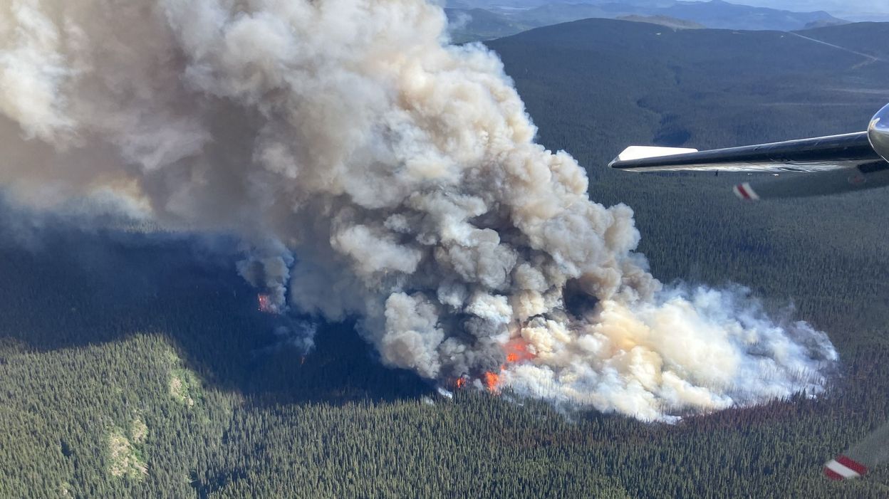 Suisse: Incendie de forêt dans le Haut-Valais, de gros moyens engagés