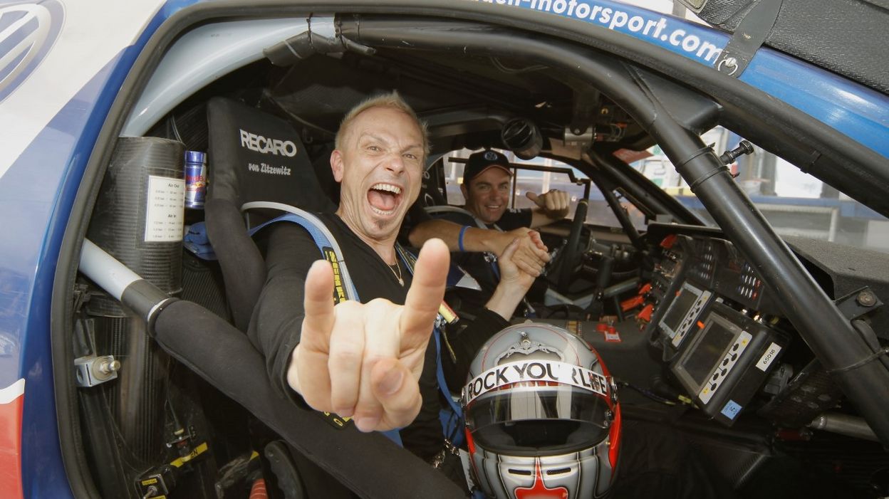 Pink Floyd : David Gilmour et Nick Mason pilotes du rallye Carrera ...
