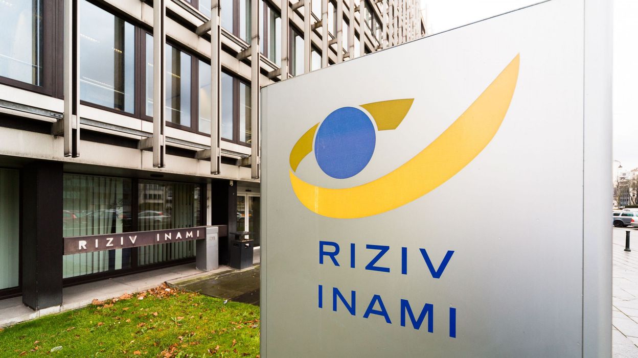 Parfois six mois d’attente pour obtenir un numéro INAMI, l ...