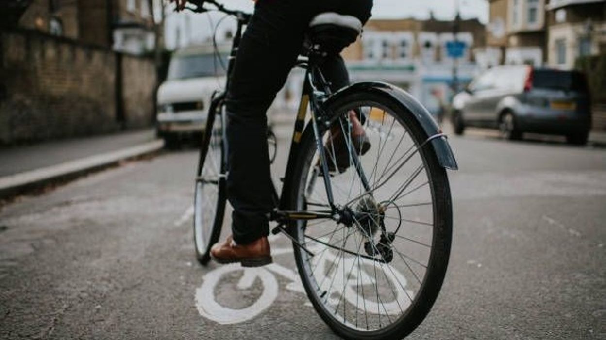 Sécurité : revenons sur le principe de zone cyclable - RTBF Actus