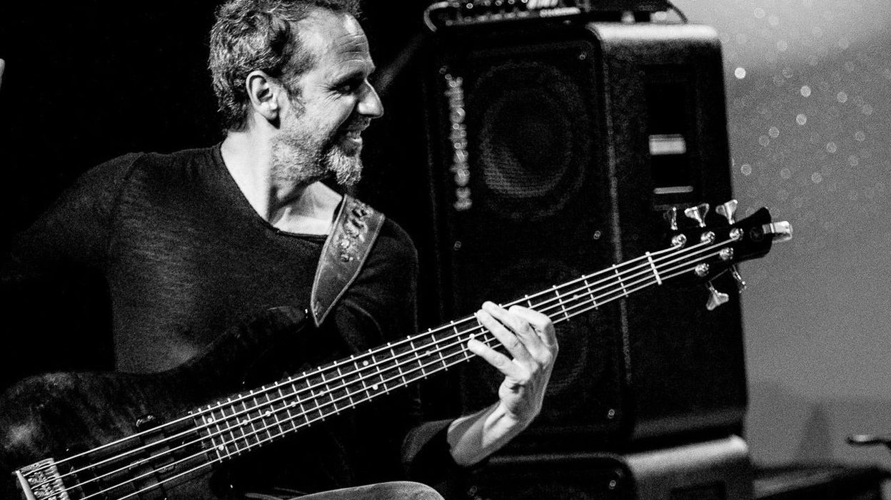 Nicolas Fiszman, musicien belge. De Philippe Catherine à Sting, en ...