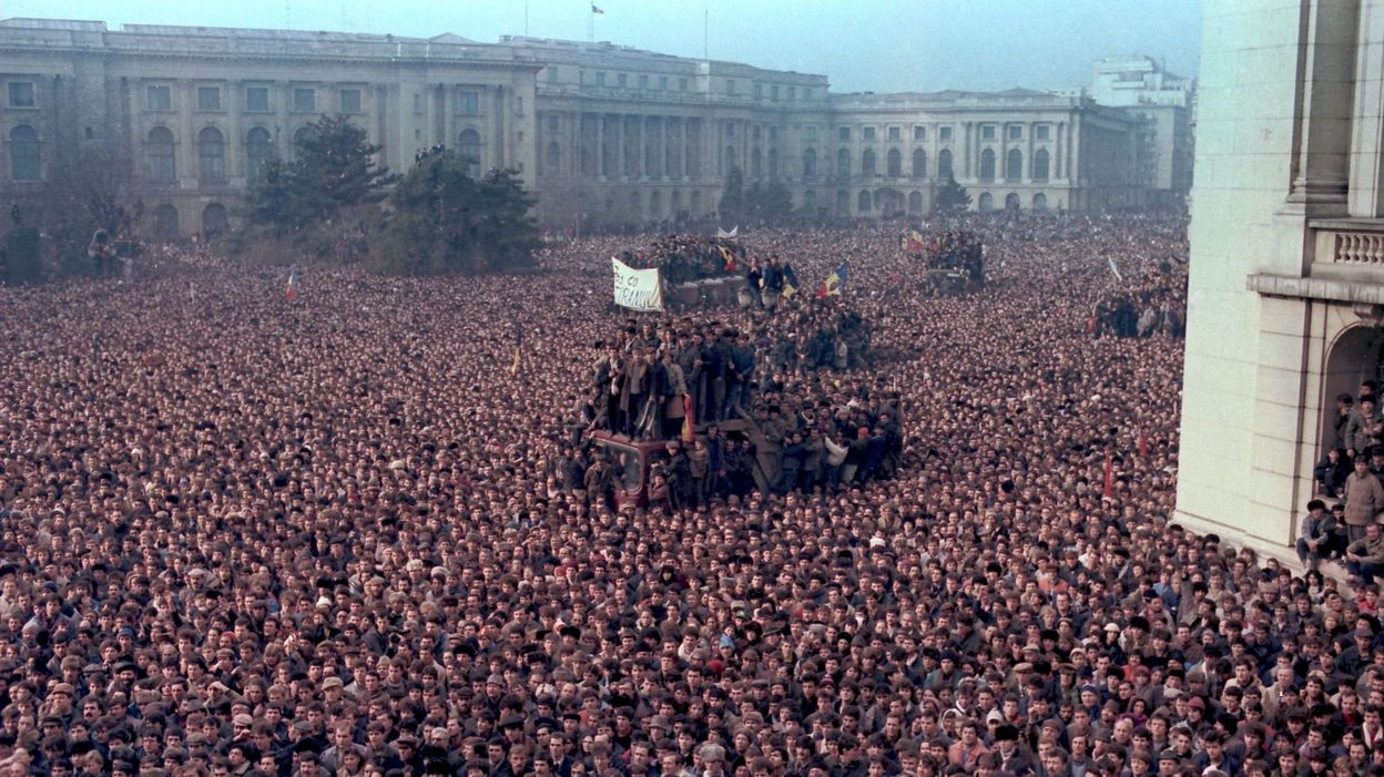 Il y a 30 ans, le procès et l'exécution de Ceausescu marquent le ...