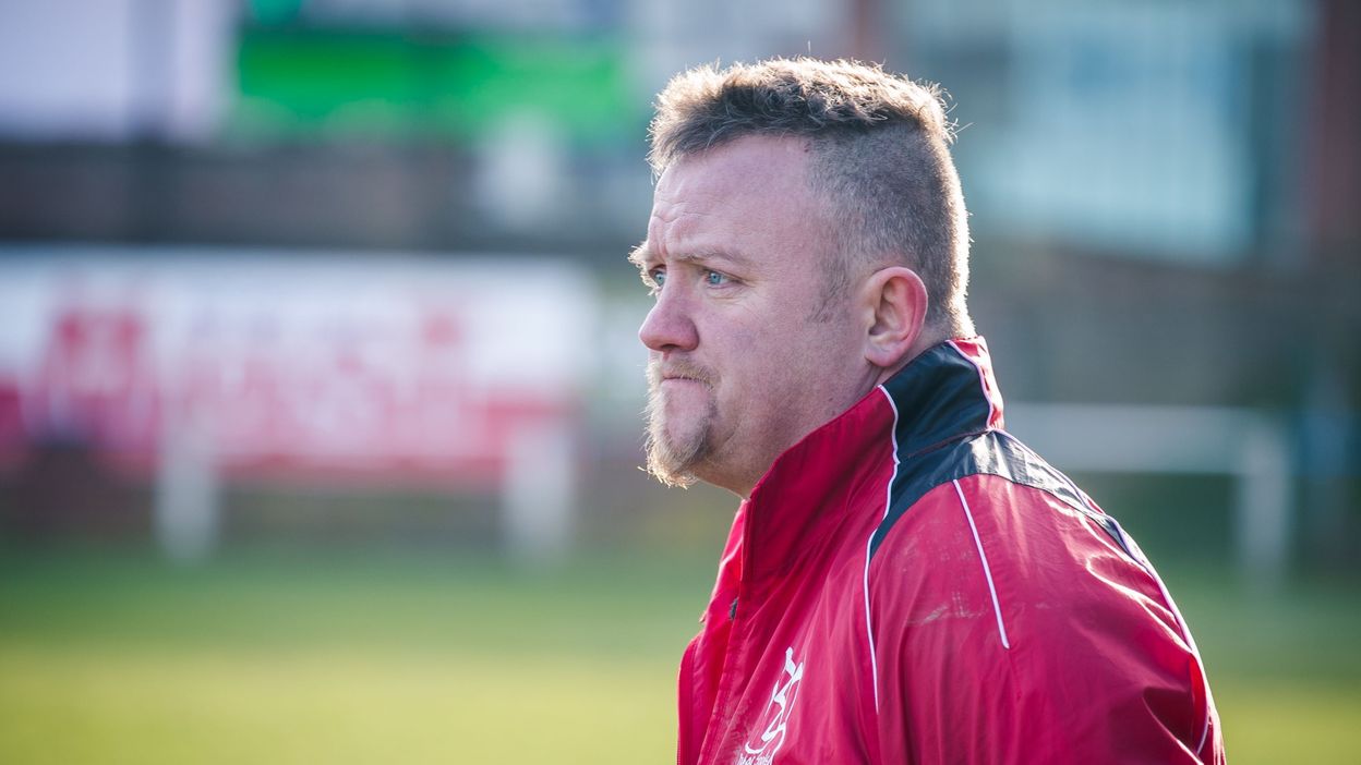 Philippe Leclerc, papa et entraîneur d'Yvoir B - RTBF Actus