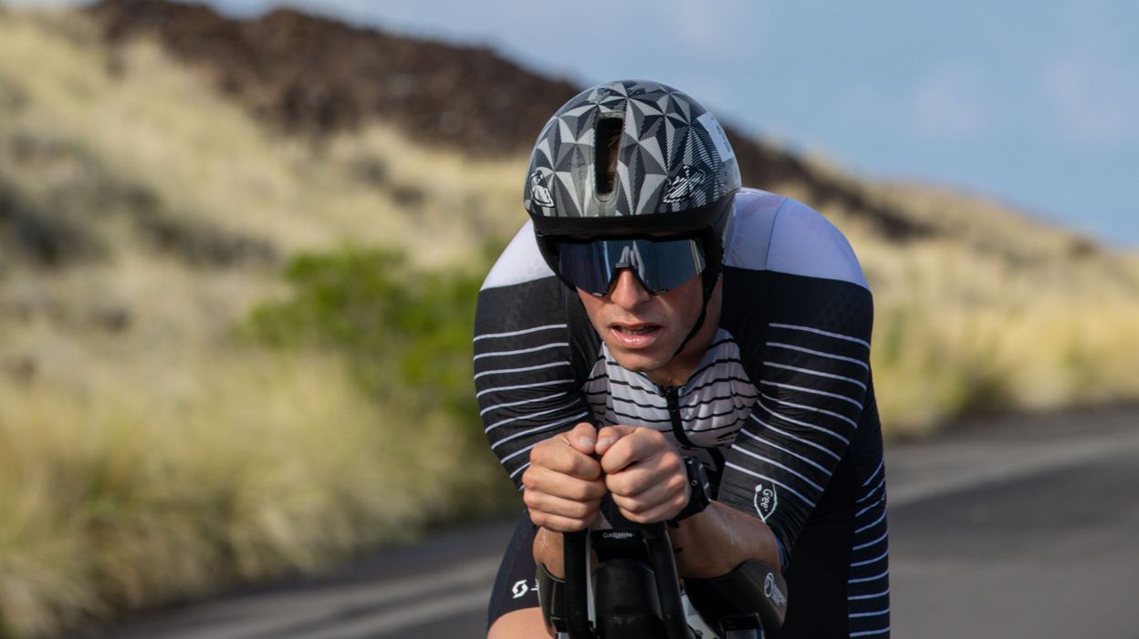 Un Belge explose le record du monde du déca-triathlon - RTBF Actus