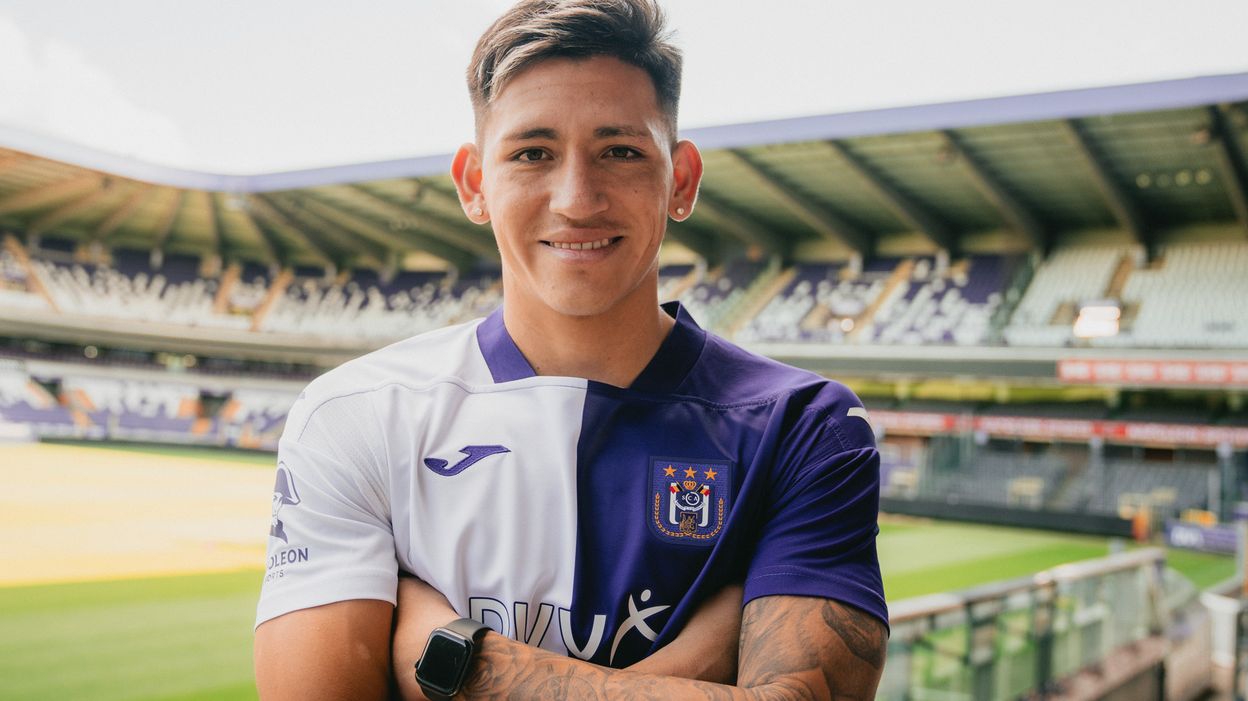 Nouveau transfert à Anderlecht : Luis Vazquez signe officiellement avec les Mauves - RTBF Actus