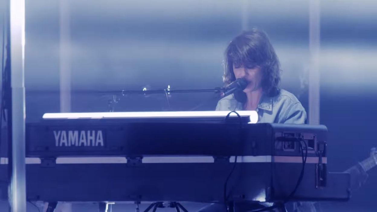 Charlotte Gainsbourg filme ses filles Alice et Jo pour le clip de ...