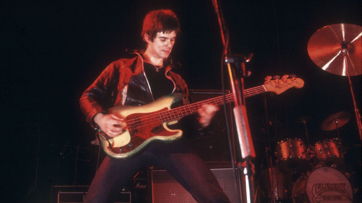 JJ Burnel raconte son histoire avec les Stranglers sur Classic 21 ...