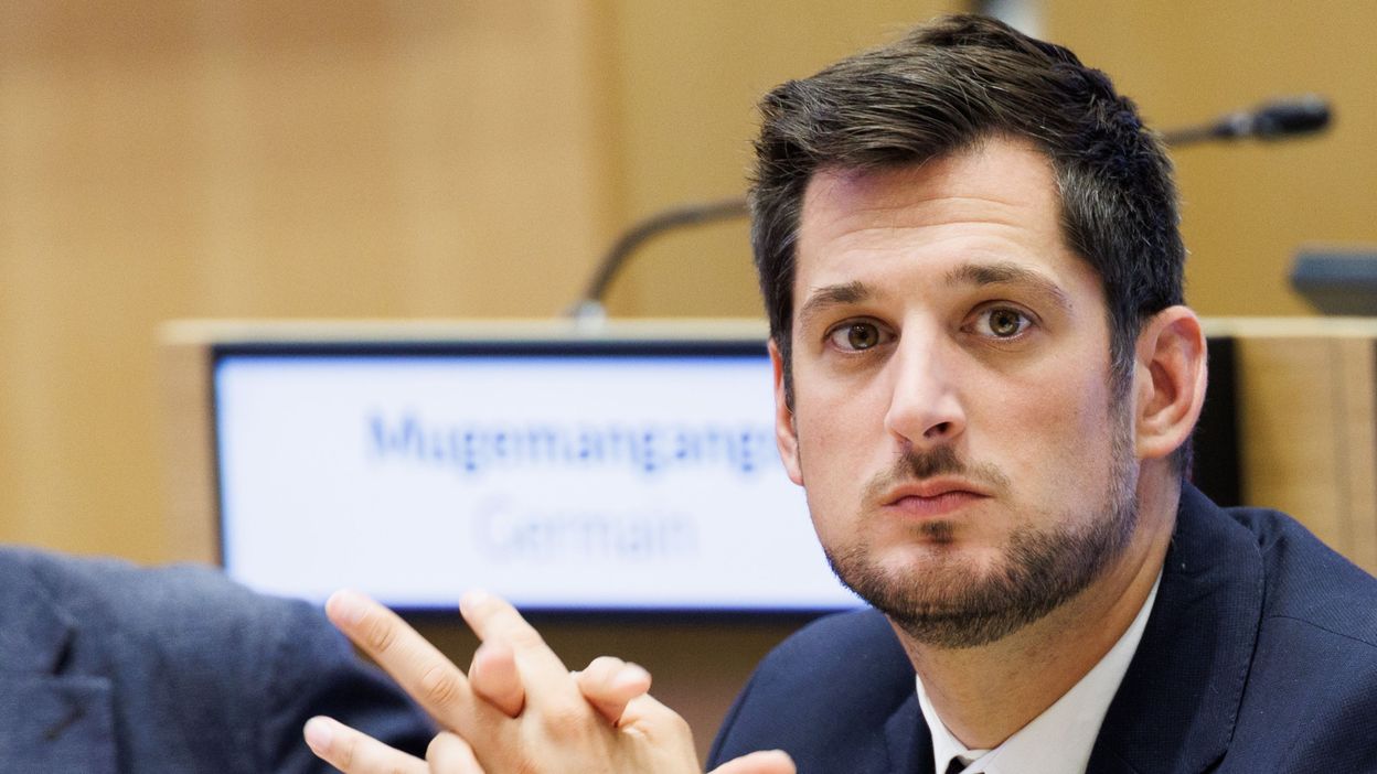 Adrien Dolimont, ministre de la Recherche, à la recherche du temps ...