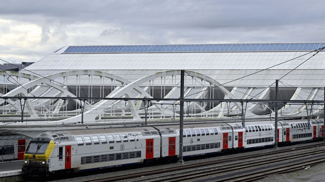 SNCB : l'attribution du contrat pour de nouveaux trains reportée - RTBF ...