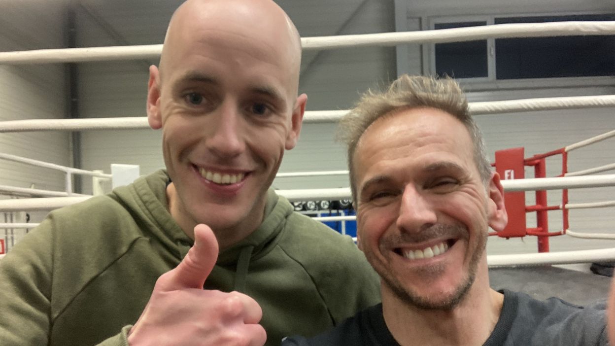 Pascal Laroche a testé pour vous la boxe thaï ! - RTBF Actus