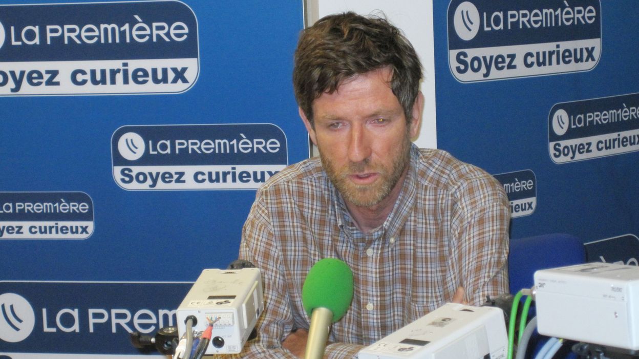 Bruno Dayez: 'Il faudrait évacuer la presse des prétoires' - RTBF Actus