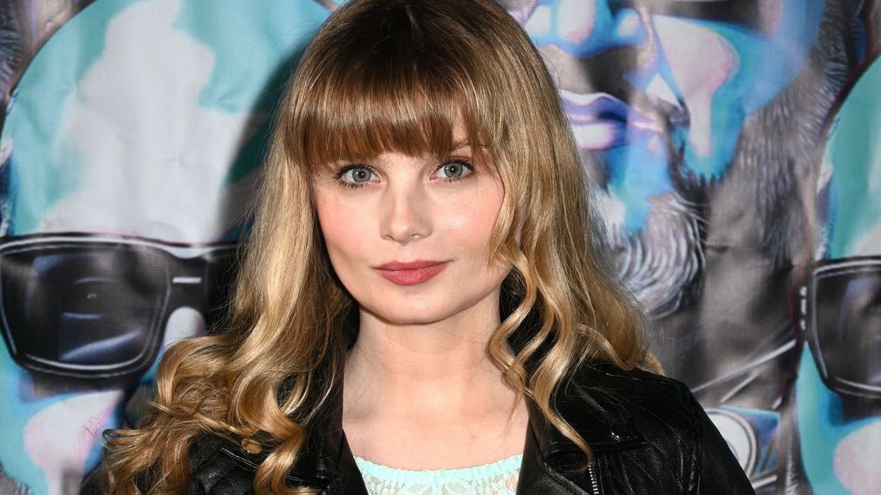 Découvrez le pilote de 'Astrid et Raphaëlle' avec Sara Mortensen dans ...