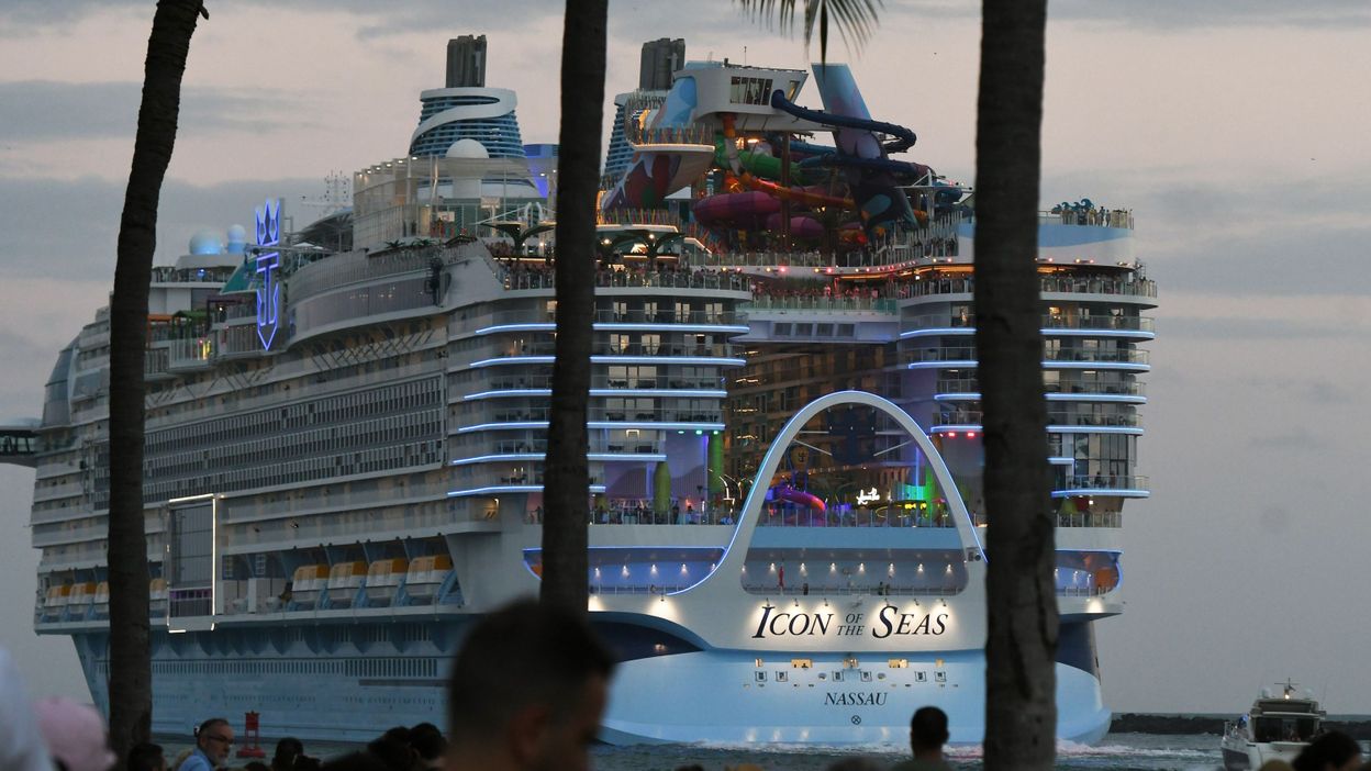 Plus long que la Tour Eiffel, l’Icon of The Seas, plus grand paquebot ...