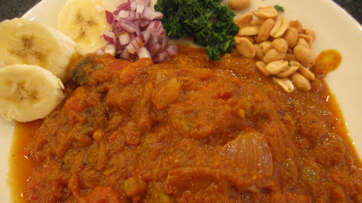 [RECETTE] Le poulet à la moambe de Kody - RTBF Actus