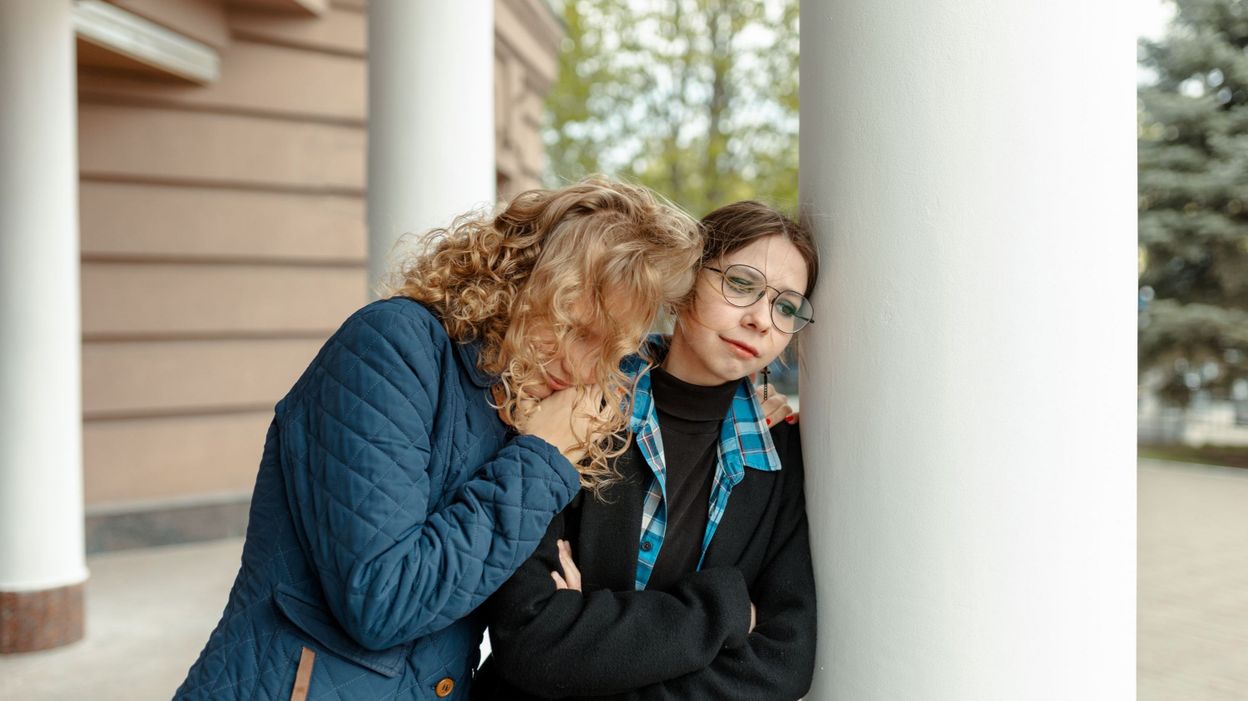 La dysmorphophobie : cette crainte obsessionnelle d’être moche - RTBF Actus