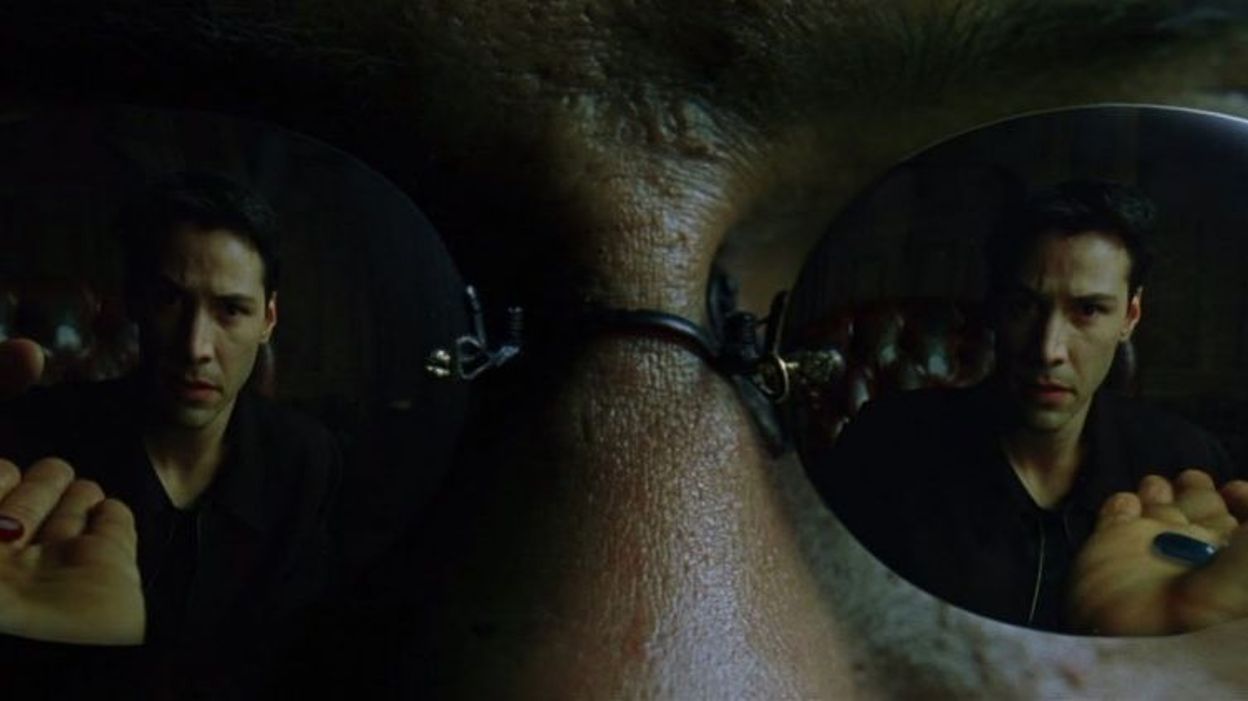 'Matrix' : auriez-vous pris la pilule bleue ou la rouge ? - RTBF Actus