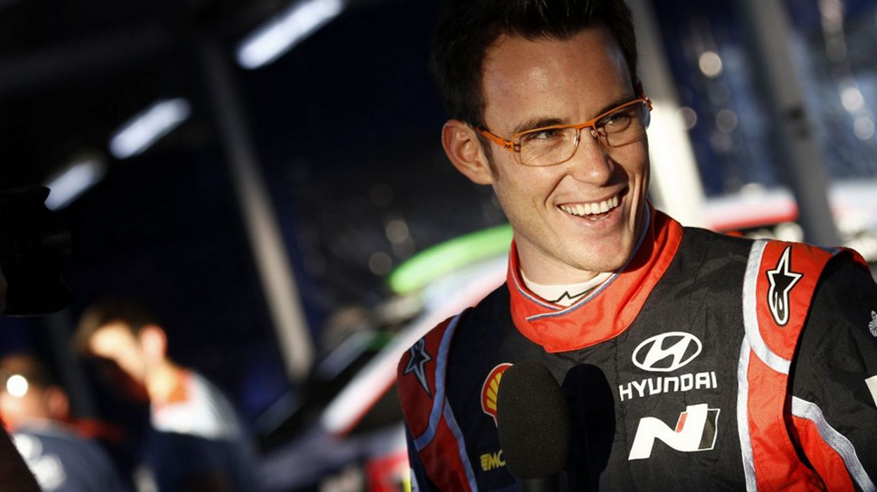 Un super Evans, un scratch et la 3e place pour Neuville, à 5 sec d ...