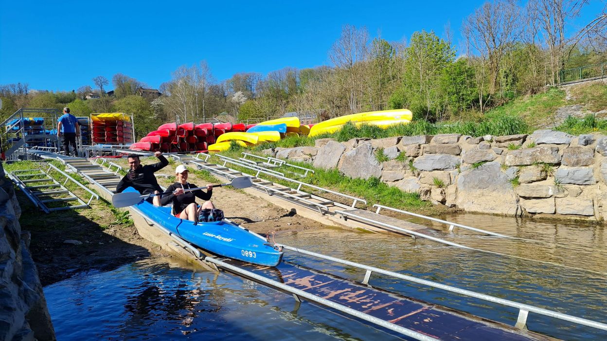 Kayaks sur la Lesse : la « grande descente » est de nouveau possible