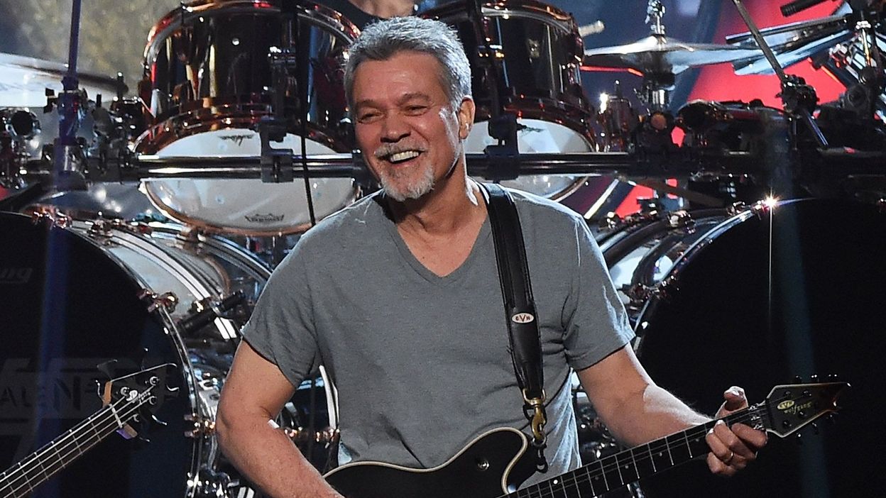 Décès de Mark Stone, bassiste d'origine de Van Halen - RTBF Actus