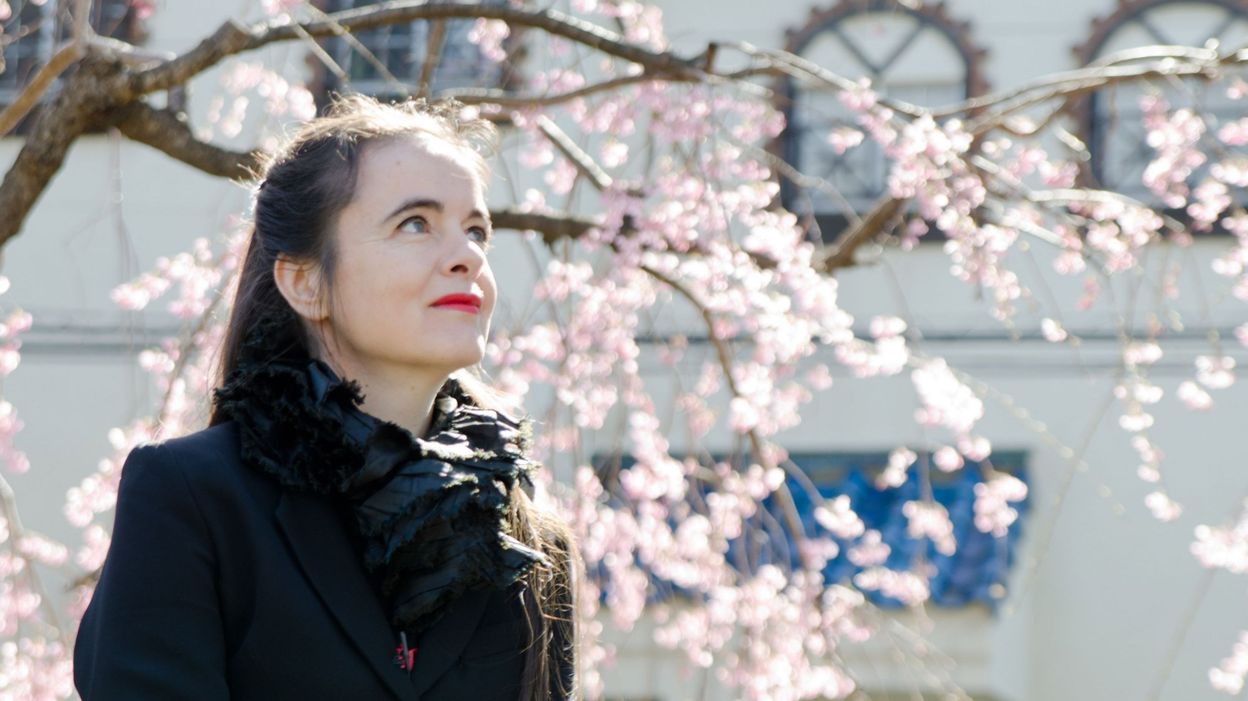Amélie Nothomb rend hommage à son père avec son nouveau roman 'Premier ...
