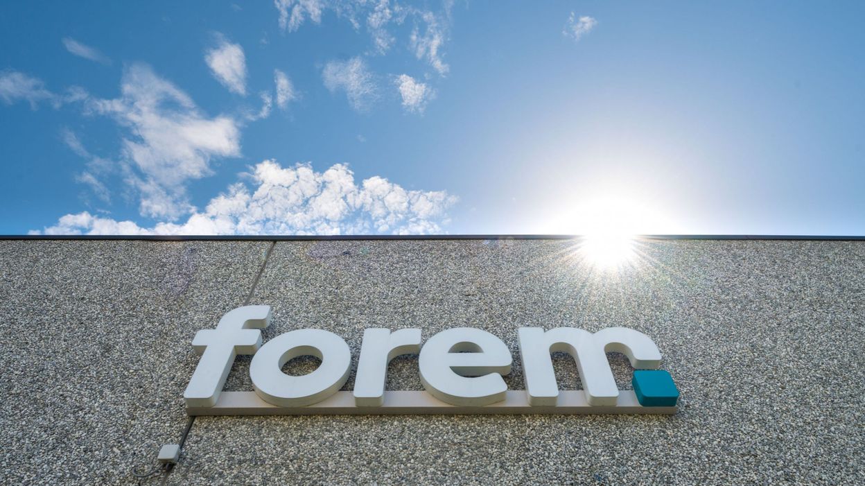 Le Forem peine à attirer du monde dans ses formations - RTBF Actus