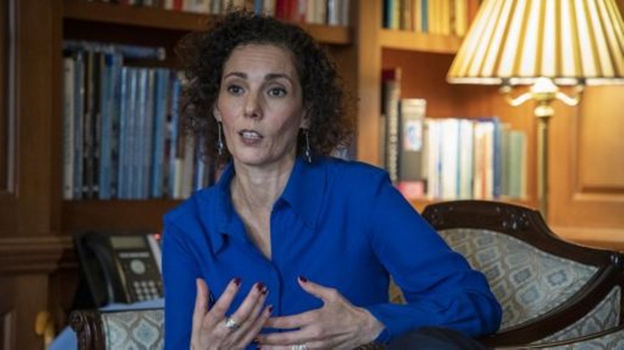 Toujours 'ni de droite, ni de gauche', la ministre des Affaires ...