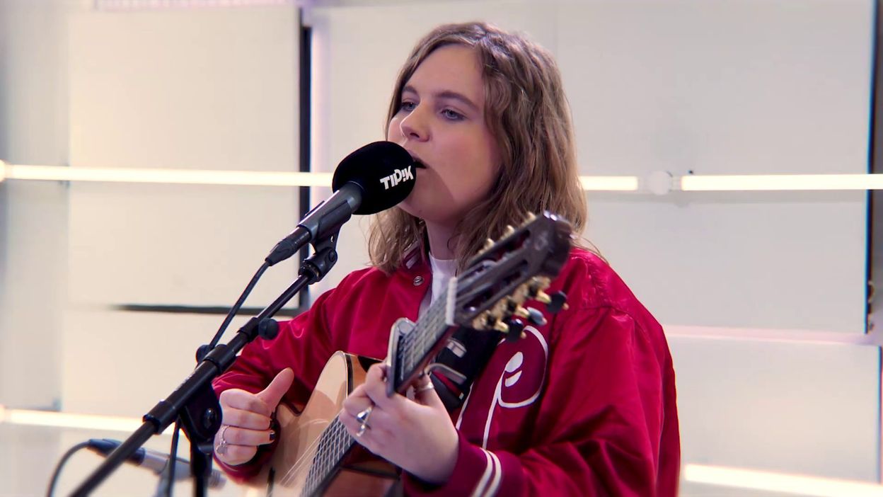 Emma Peters nous dévoile les coulisses de son nouvel album 'Dimanche ...