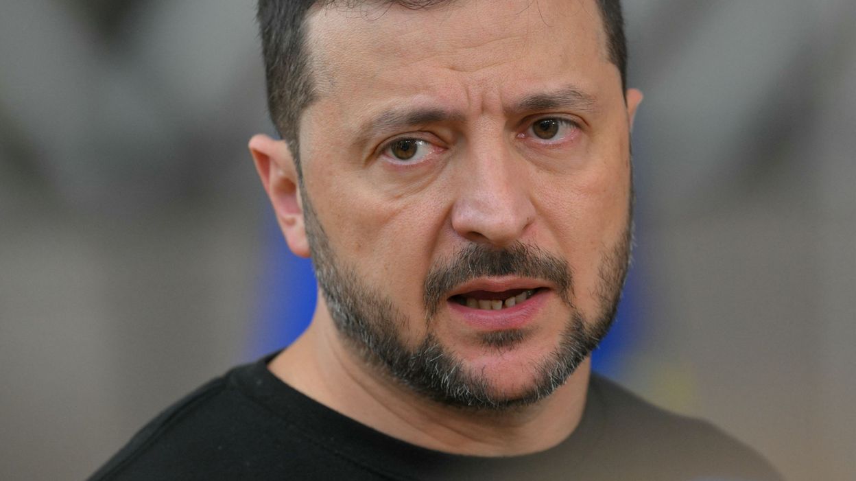 Volodymyr Zelensky : comment l'humoriste est-il devenu le président de l’Ukraine ? - RTBF Actus