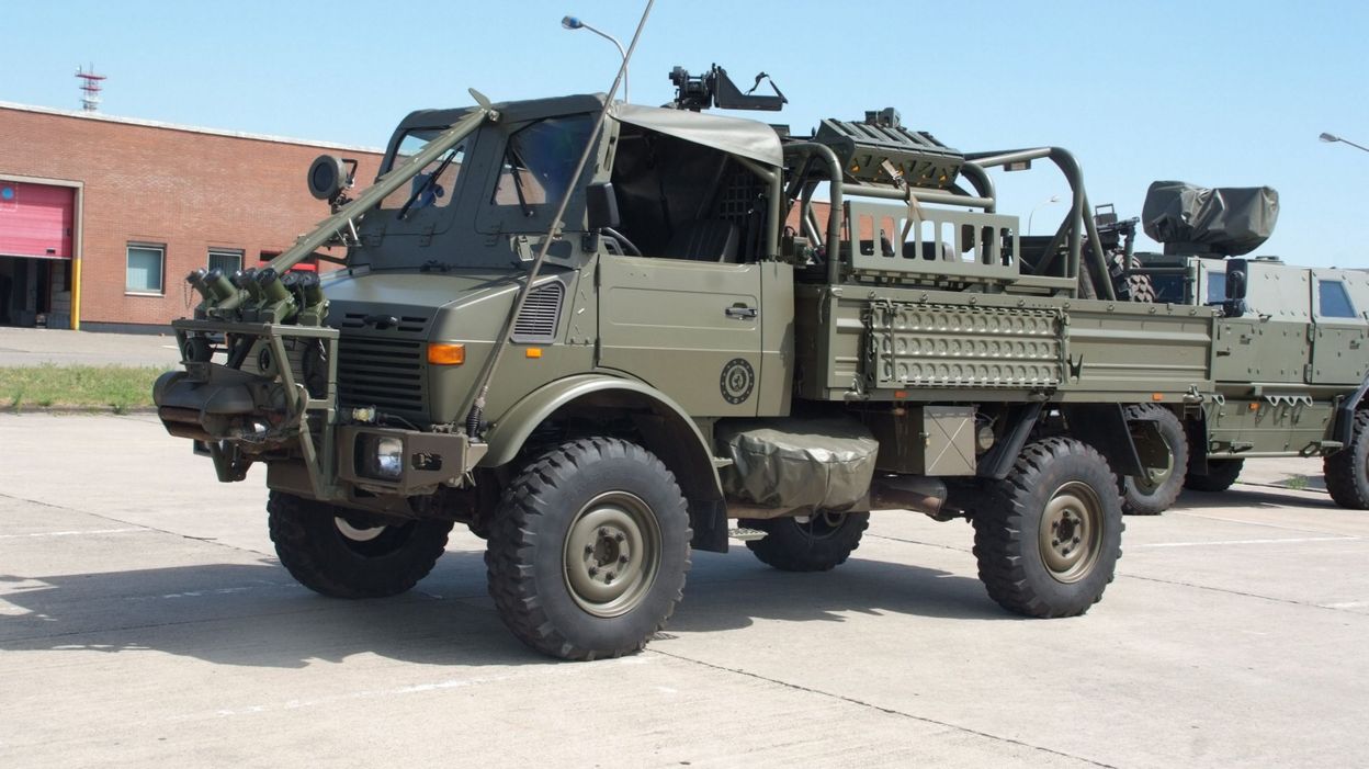 De nouveaux camions blindés pour les forces spéciales et les para ...