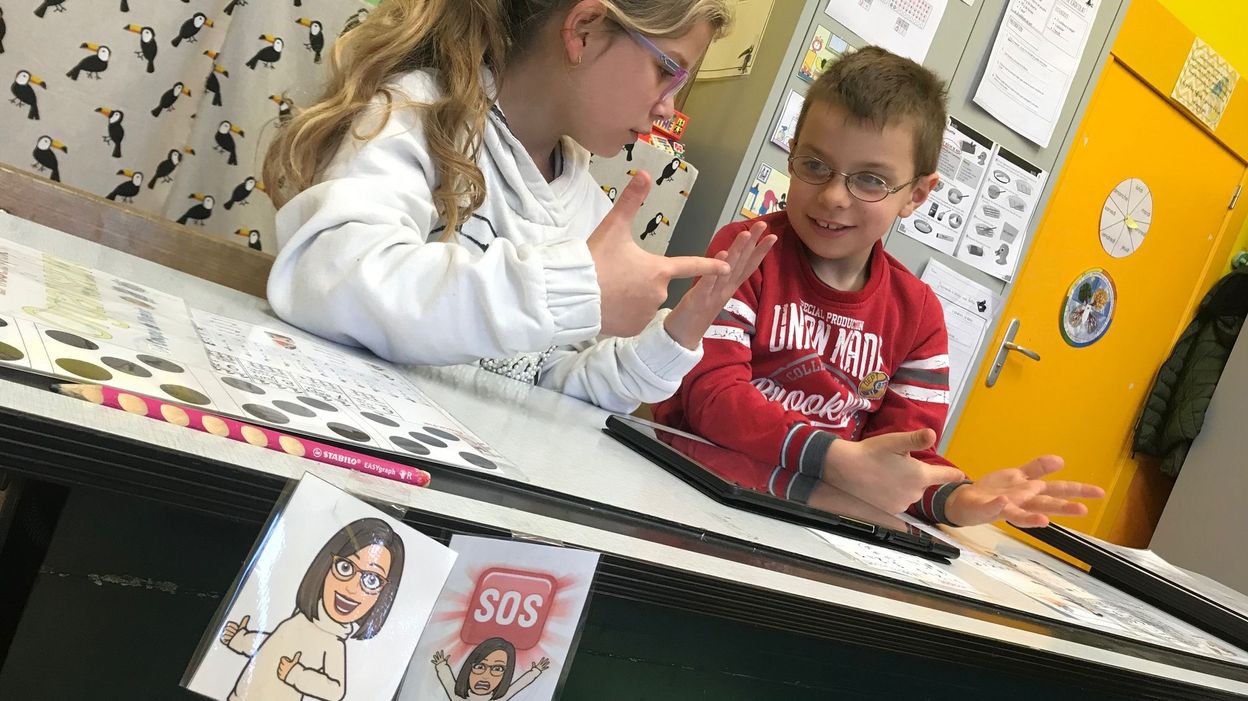 Ecole Saint François De Basècles Linformatique Pour Aider Linclusion