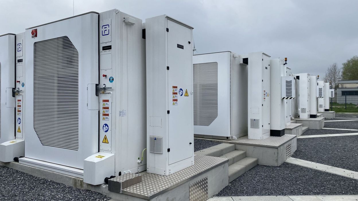 Bastogne : inauguration du plus grand parc à batteries du Benelux