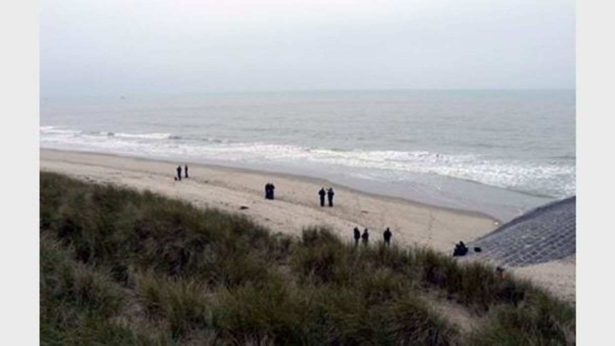 Un deux-mâts a coulé devant la plage de Bredene - RTBF Actus