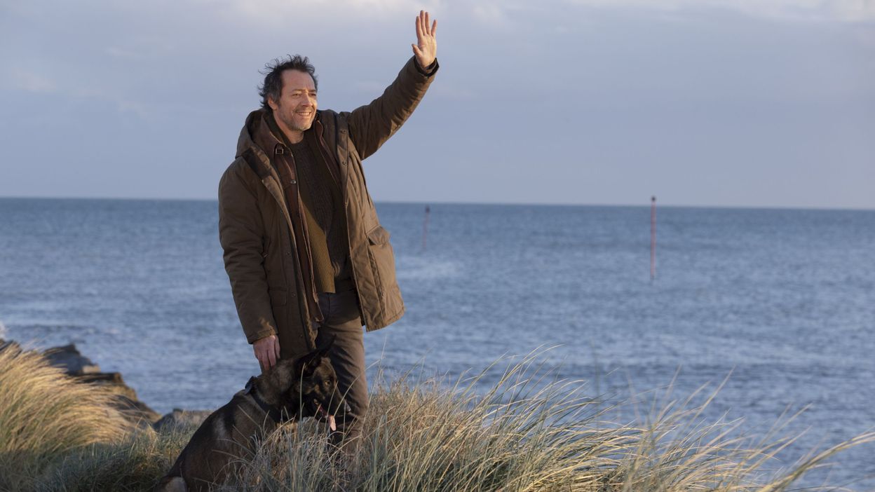 Bruno Debrandt : nouveau visage de la série 'Le Voyageur' - RTBF Actus